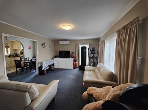 12a Booker Place 1829 Manukau City Houses For Rent Oneroof