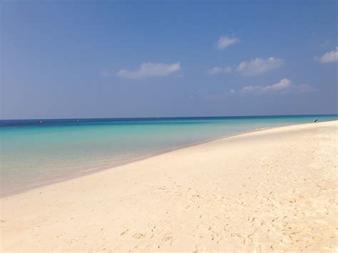 与那覇前浜ビーチその美しさは東洋一思わず言葉を失う宮古島の絶景 On The Run