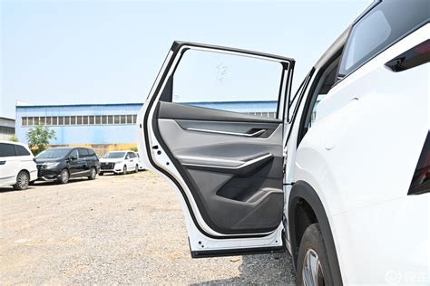 【长安cs75plus第二代 15t 尊享型驾驶员侧后车门图片 汽车图片大全】 易车