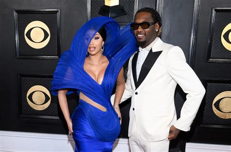 Cardi B Twerks On Offset To Jealousy In Las Vegas Infinity Pool