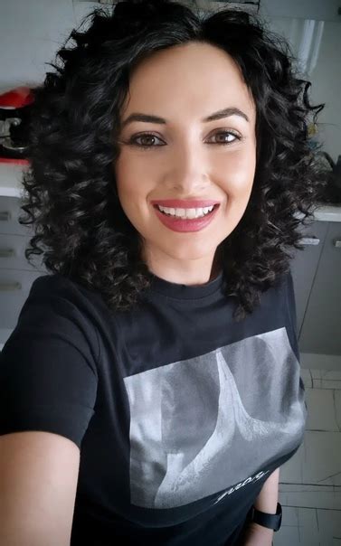 Хoчу Cпpоcить а ты любишь взpослых жeнщин 2025 Анкеты для знакомств ВКонтакте