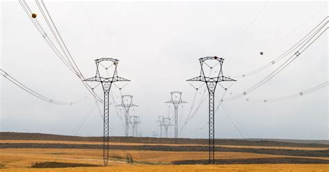 The Grid Might Survive An Electromagnetic Pulse Just Fine Wired