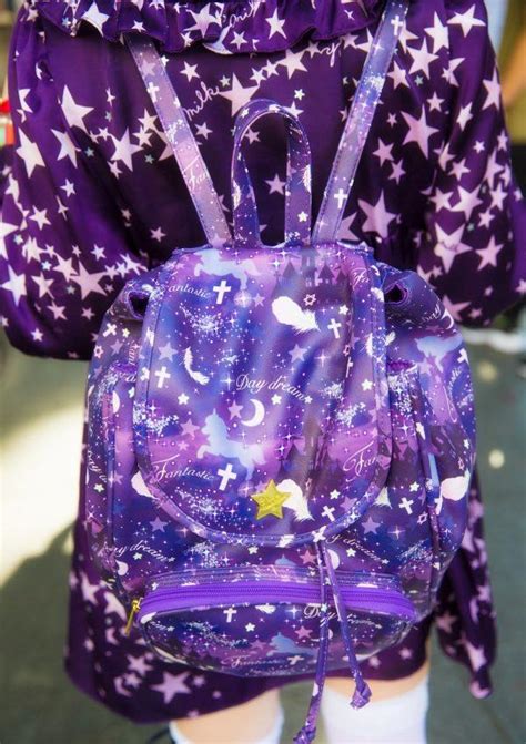 原宿街拍星空洛麗塔少女 每日頭條