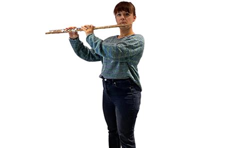 Beginner Flute Crash Course How To Hold A Flute The Flute Nerd