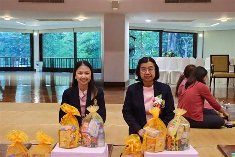 ศาสตราจารย์ คณะศิลปกรรมศาสตร์ จุฬาลงกรณ์มหาวิทยาลัย