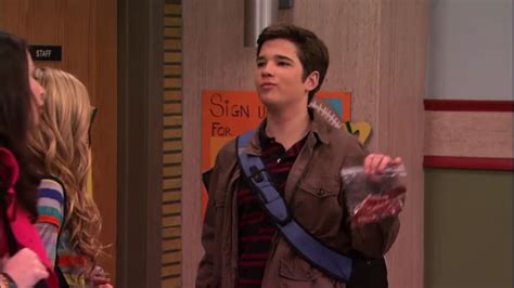 Picture Of Nathan Kress In Icarly Episode Ispeed Date Nathan Kress