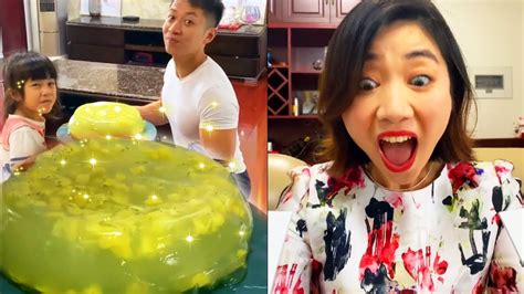我想吃果冻妈妈不让！没想到爸爸在家做出100倍大的纯水果果冻！太棒了！【东东一家】 Youtube