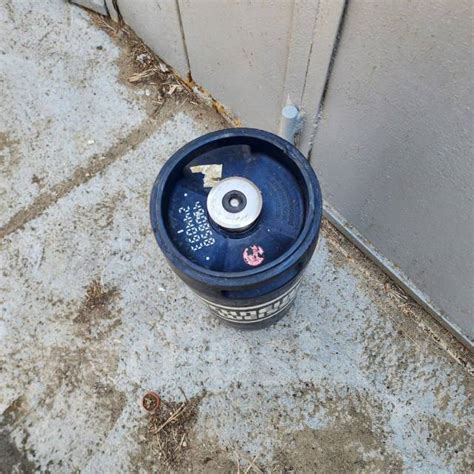 Пивная Кега 20 литров с фитингом М, б/у, в наличии. Цена: 2 500₽ во ...