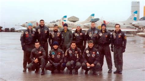 Hundió La Ardent Y Murió En Malvinas El Grito Final Del Loro Márquez