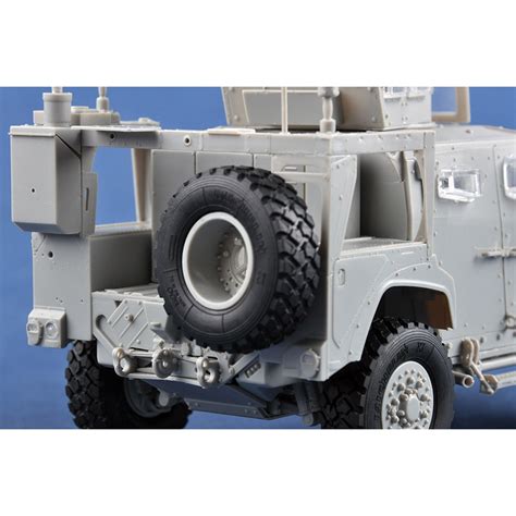 Bachmann Europe Plc Us Army M1278 Jltv Heavy Guns Carrier