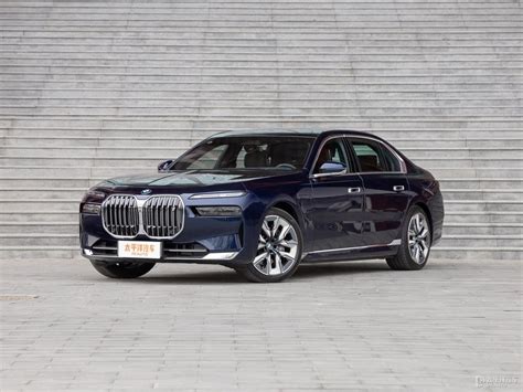 丹泉石蓝宝马i7整车外观外观图片宝马i7 2023款 Xdrive60l 豪华套装7506270太平洋汽车网