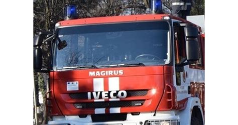 Гори пожар в село Разбойна засегнати са къщи