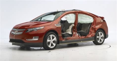 사진 볼트·리프 美 충돌테스트 최고 안전한 차