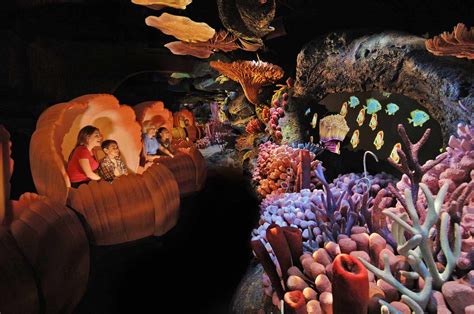 The Seas With Nemo And Friends Disney World Ride Review