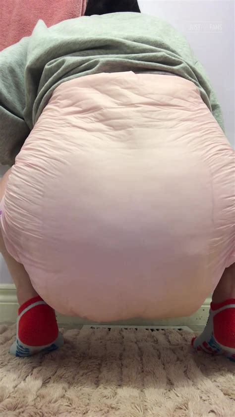 Hissing Pee Fart Diaper Mess Thisvid Com