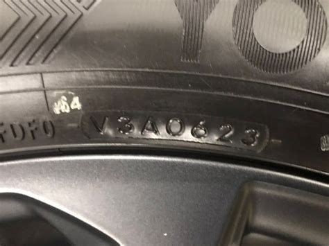 Шины летние Yokohama 235/55 R19, литые диски Toyota 7,5Jx19 ET40 5x114 ...