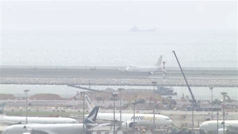港鐵展出經典「黃頭」列車 吸引不少鐵路迷參觀 Now 新聞