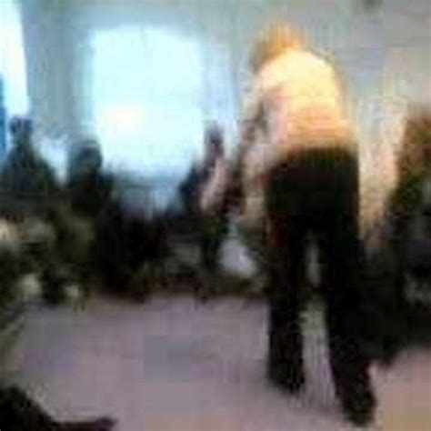 Aidro L28zqmkzwzvjynro17tt0t5s1x9loxbsfltbclav8ffg S900 C K C0x00ffffff No Rj