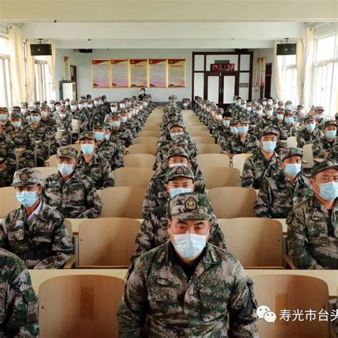 “三看三比”进行时 民兵点验展风采苦练本领铸使命大会工作建设