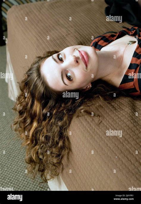Anne Hathaway Love And Other Drugs Stock Photo Alamy