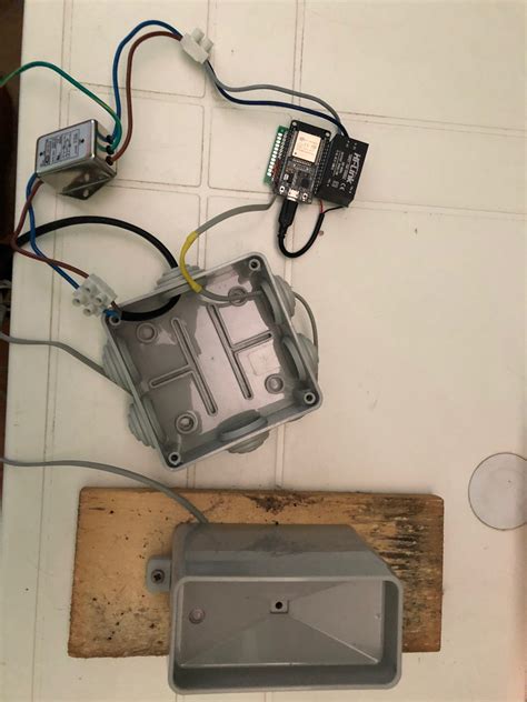 Esp8266 How To Avoid Electromagnetic Interference On Esp32 Input