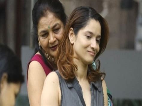 Bigg Boss 17 Ankita Lokhande Mother Tells Her Not To Talk About Sushant