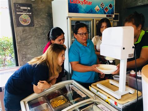 ต้องขอบคุณลูกค้าจาก สมุทรสาคร ที่แวะมาดูเครื่อง แล้วตัดสินใจซื้อเลย Snow Ice Easy จำหน่าย