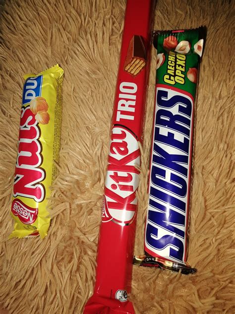 Шоколадка в руке 49 фото