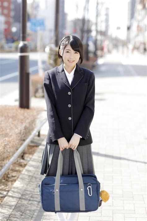 「あかね マジックミラー号でおっぱいもみもみインタビュー 寝る時用のブラジャー付けてる育ちの良い女子 生」：mgs動画＜プレステージ グループ＞アダルト動画配信サイト