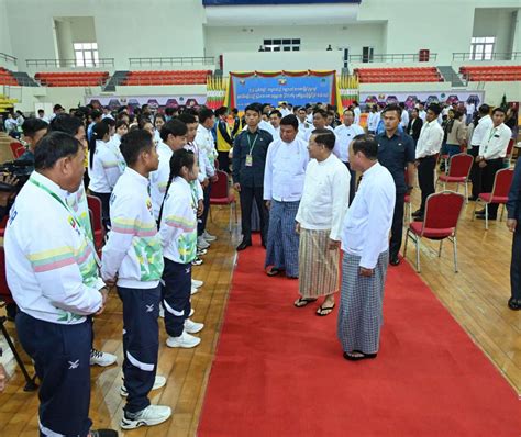 နိုင်ငံတော်စီမံအုပ်ချုပ်ရေးကောင်စီဥက္ကဋ္ဌ နိုင်ငံတော်ဝန်ကြီးချုပ် ဗိုလ်ချုပ်မှူးကြီး မင်းအောင်လ