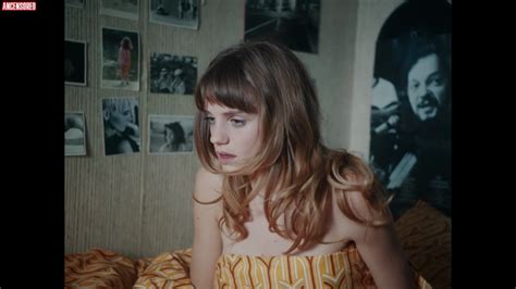 Ноэми Шмидт Nude Pics Страница 1