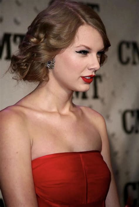 Tight Dress Scrolller