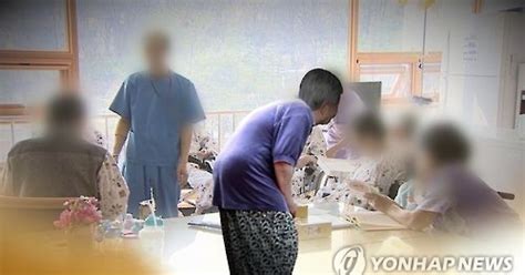 고속도로 걷다 쾅 길 잃는 치매 노인 변사 잇따라
