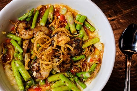 Blackened Shrimp N Grits Platter Food Menu Six Feet Under Pub And