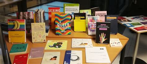 Intersex Awareness Day Büchertisch Cid Fraen An Gender