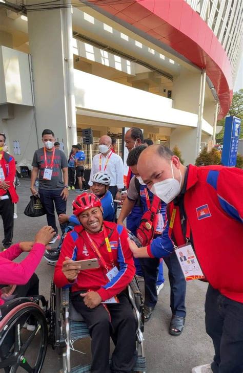 យើងនៅទីនេះ ដើម្បីបន្តការគាំទ្រ និងលើកទឹកចិត្ត ទោះក្នុងកាលៈទេសៈណាក្តី សារព័ត៌មាន នគរវត្ត