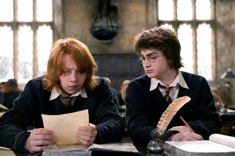 Harry Potter And Ron Weasley Pop Culture Halloween 42 Costume Ideas