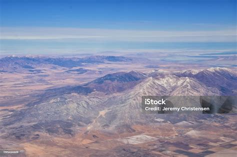 로키 산맥 오퀴르 산맥의 공중 경관 비행기에서 와사치 프론트 록 사우스 조던 웨스트 밸리 마그나와 헤리먼 유타 대타 미국 미국 0명에 대한 스톡 사진 및 기타 이미지