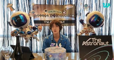 방탄소년단 진 6월 입대하려 했는데 욕 많이 먹어…눈물의 공연하고 싶지 않았다