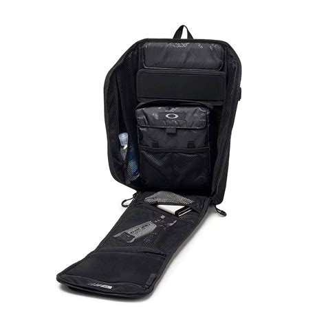 Oakley Extractor Sling Pack Tactical Bags