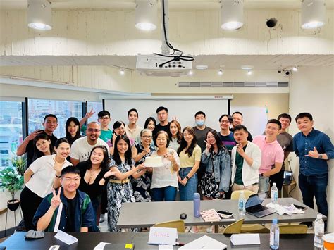 领英上的meng Hsuan Sally Liu 領導力小學堂 分辨事情的輕重緩急 要做什麼不做什麼 先做什麼後做什麼 大做什麼小做什麼 平衡報導法 人格特質 思維方式