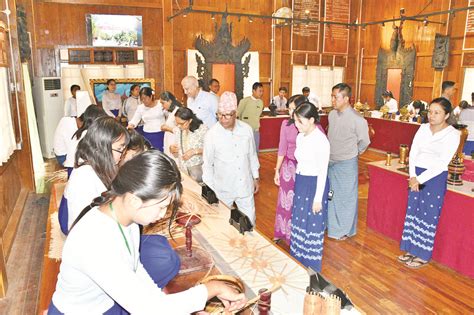 နီပေါဝန်ကြီးချုပ်ဟောင်း Mr Madhav Kumar Nepal နှင့် အဖွဲ့ ပုဂံရှေးဟောင်းယဉ်ကျေးမှုနယ်မြေရှိ