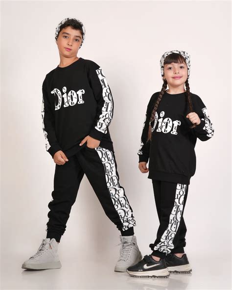 ست قواره دار میخوای ؟این مدل رو از دسنت نده 👆 بلوز شلوار اسپرت سه تکه