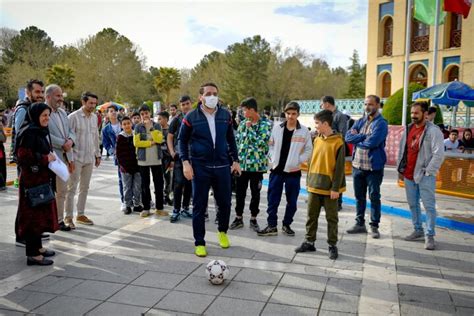 هم‌بازی نوروزی اصفهانی‌ها شادی و تماشا در باغ غدیر ایمنا