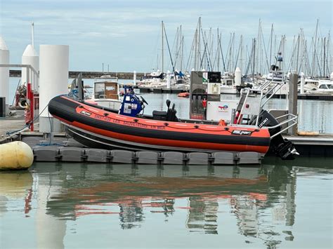 Cubisystem Floating Dry Dock A Solution For Docking