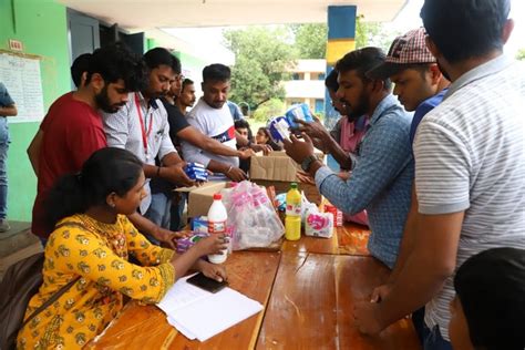 Want To Contribute To Kerala Flood Relief You Can Pledge Your Time