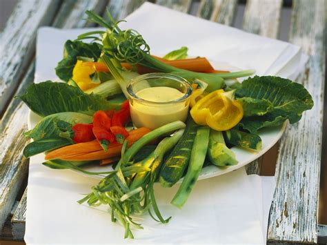 Raw Vegetables With Aioli Recipe Eat Smarter Usa