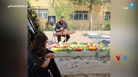 اجرای قطعه‌ای از موسیقی فیلم سنتوری در نخستین سالگرد داریوش مهرجویی و