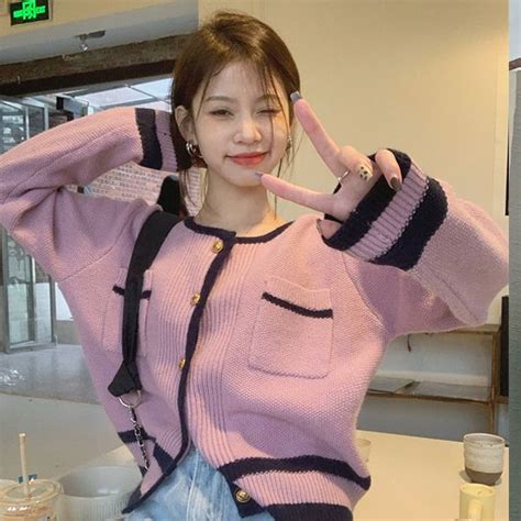 라운드 배색라인 골드버튼 니트 가디건 카디건 봄 가을 오피스룩 예쁜 코디 데이트 데일리 캐주얼 러블리 결혼식투피스