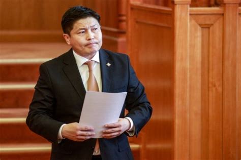 Х Нямбаатар сайдад шаардлага хүргүүллээ